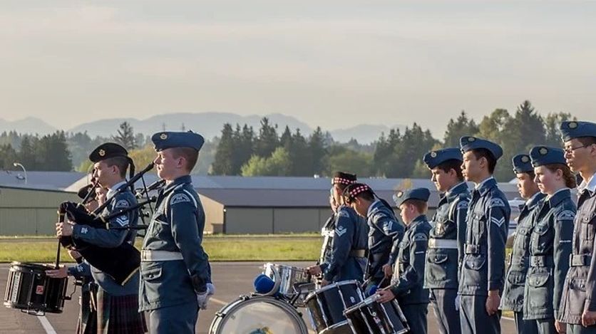 746 Lightning Hawk RCAC Sponsor Committee Assessment/Registration Fee ...